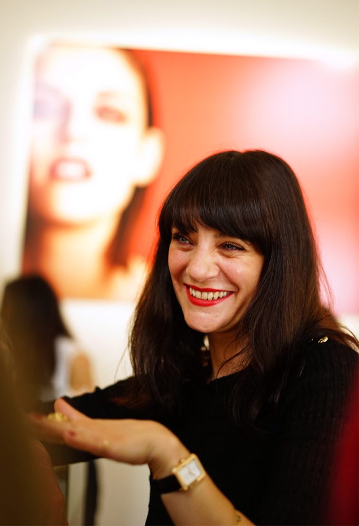 Let Red Rule / à Londres avec Chanel et Lucia Pica – Estelle Segura ...